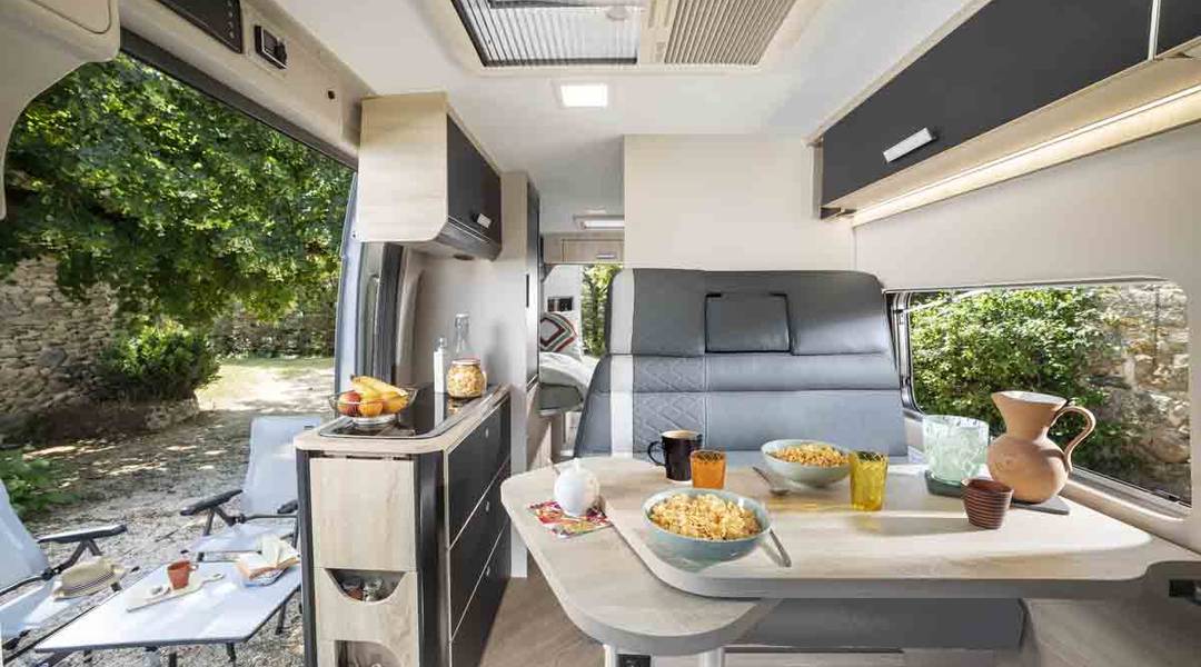 Twin bed van, V697 - Chausson